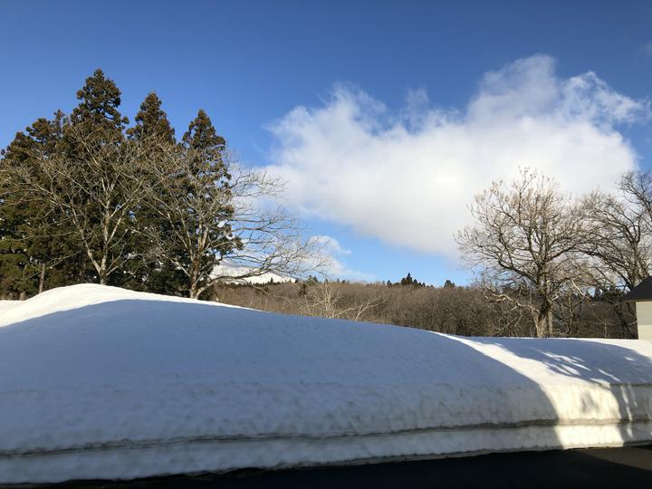 雪が降った後の朝は、空気が澄み切っていて空気の香りも違います ... | Red | PostPrime